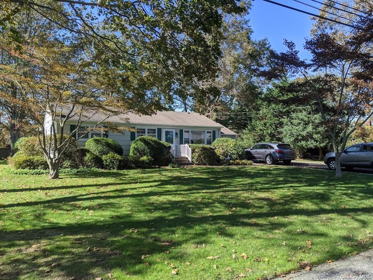 128 Evergreen Lane, East Patchogue, NY 11772 | Compass
