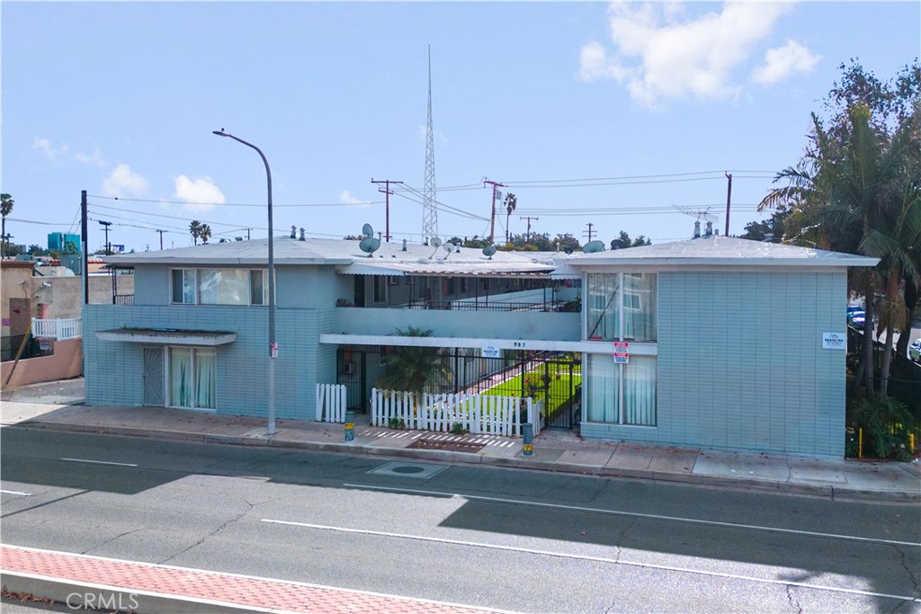 902 17th Street, Santa Ana, CA 92701 | Compass