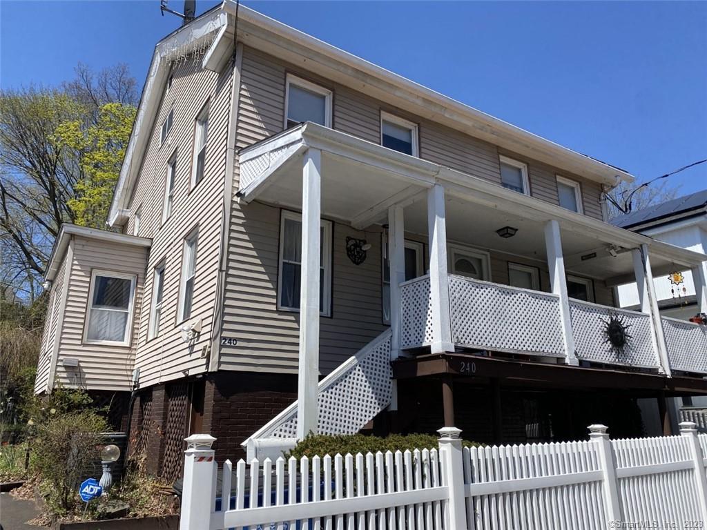 240 Front Street, New Haven, CT 06513 | Compass