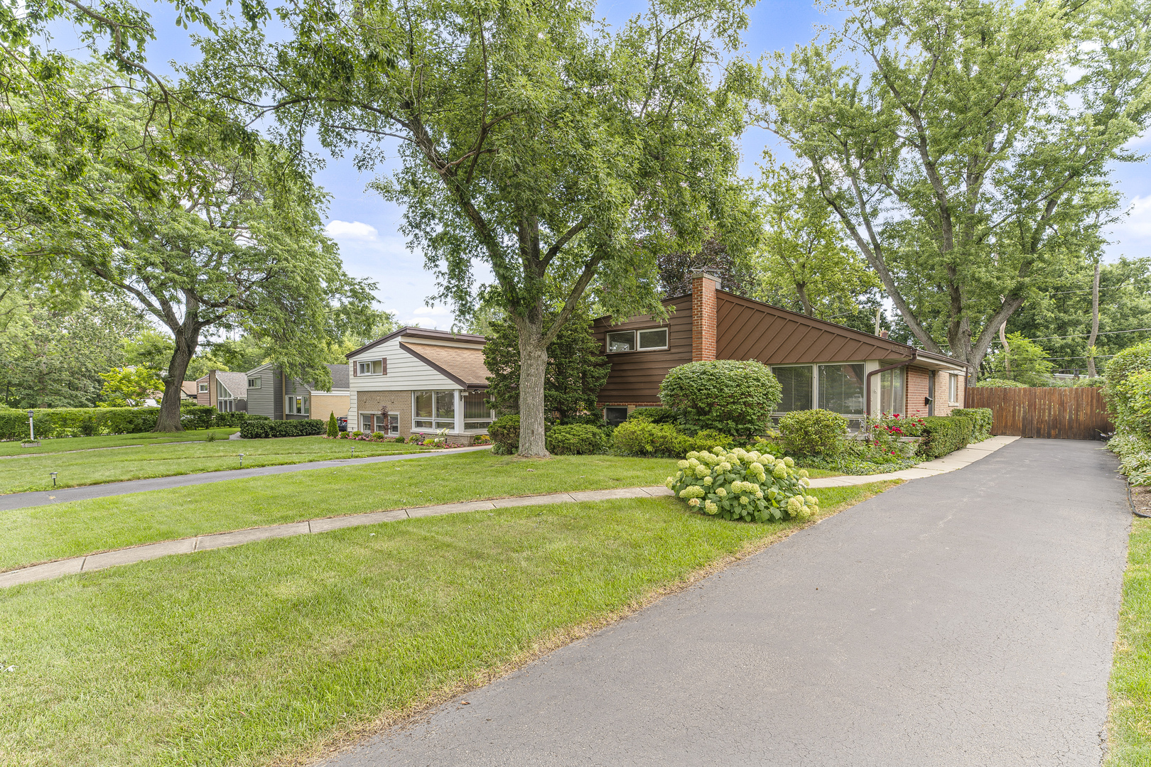 1223 Cavell Ave, Highland Park, IL 60035 | MLS #12429154 | Compass