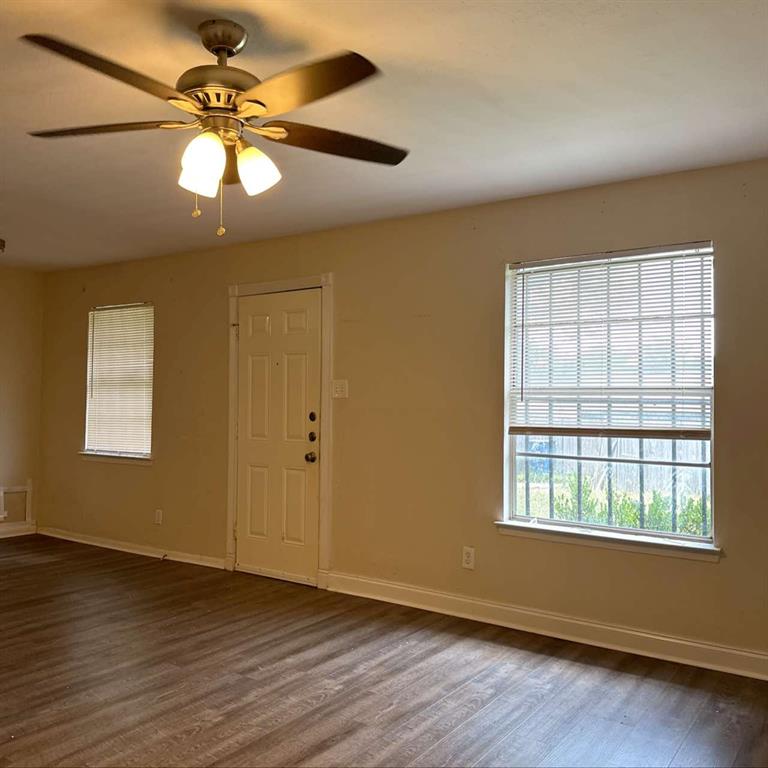 3740 Stagecoach Trail, Dallas, TX 75241 | Compass