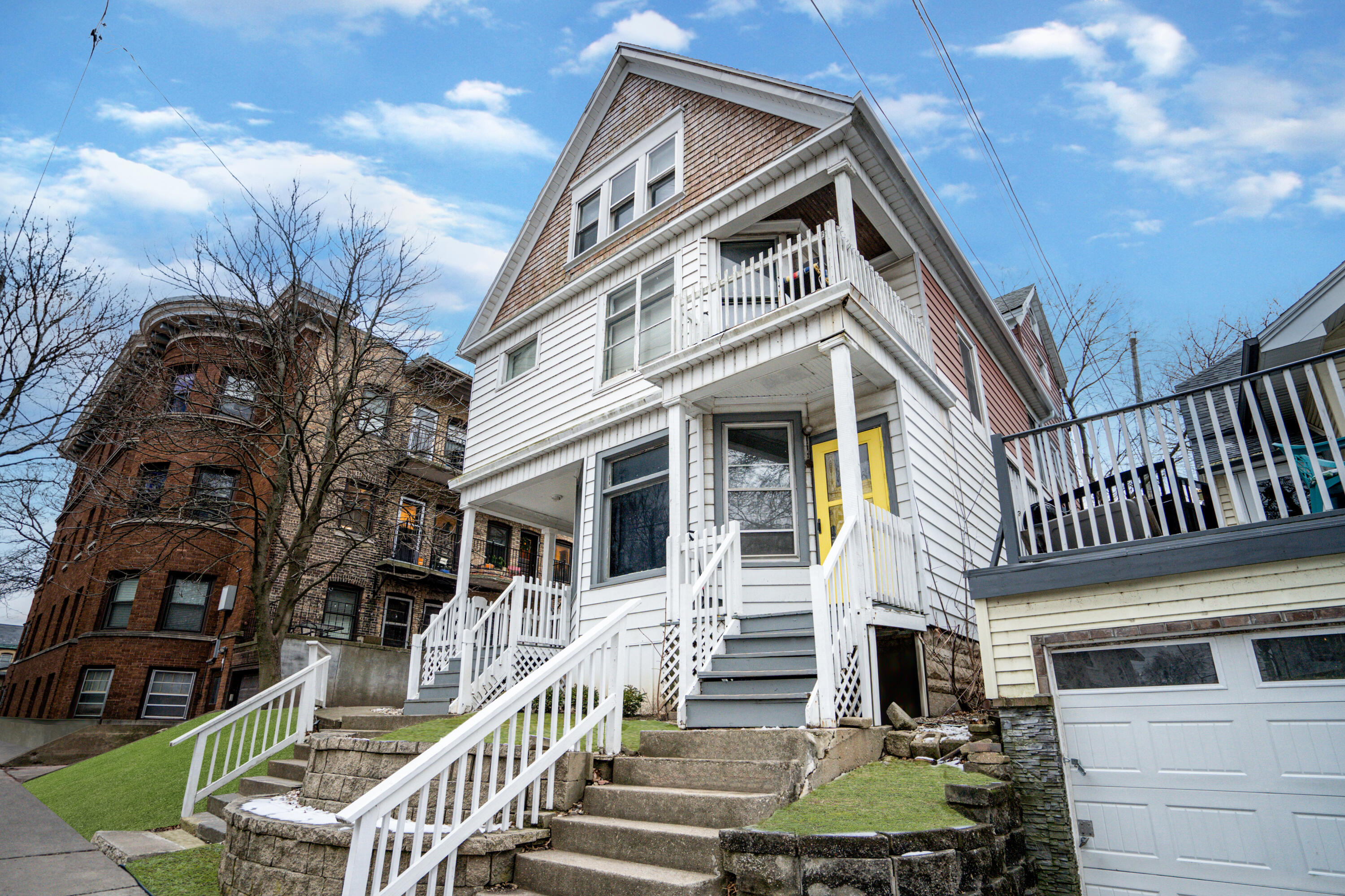 2317 East Park Place, Unit 2319, Milwaukee, WI 53211 | Compass