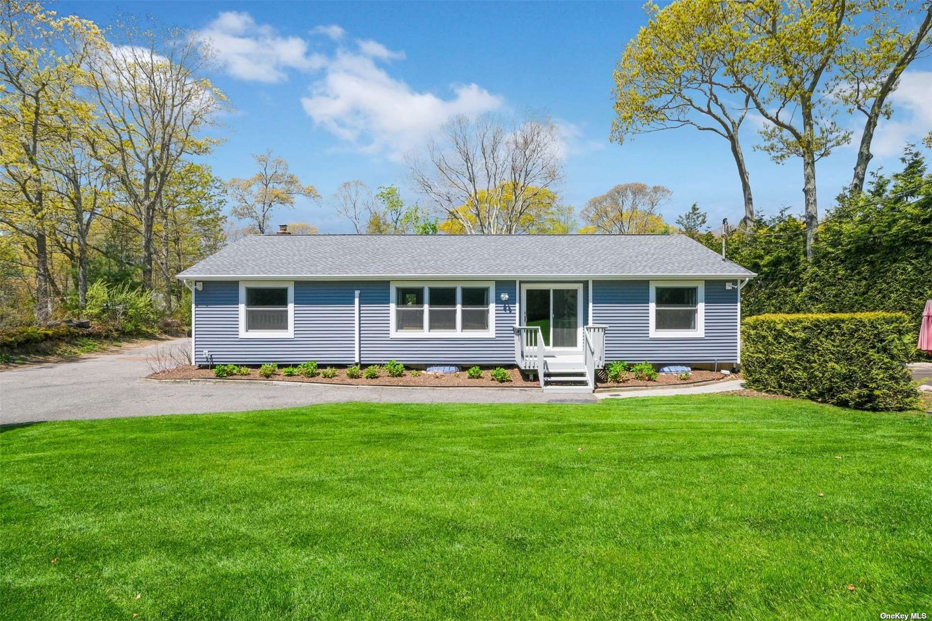 1675 Noyack Road, Southampton, NY 11968 | Compass