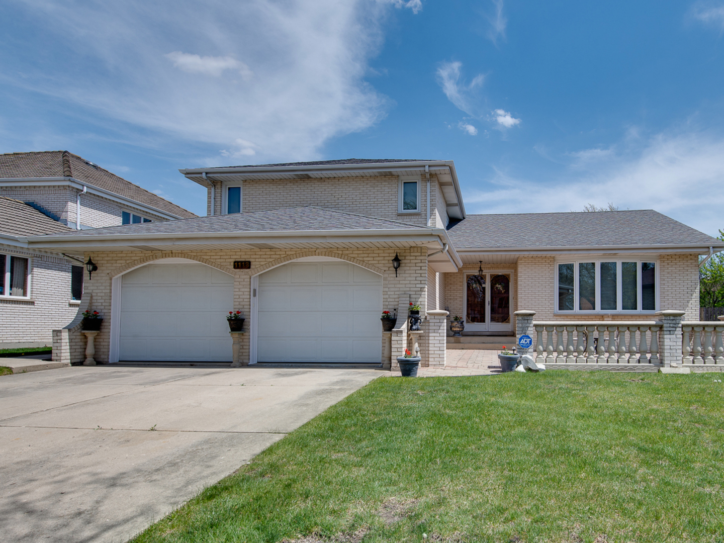 1113 Thatcher Lane, Addison, IL 60101 | Compass