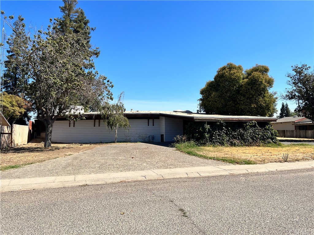 120 Canal Drive, Chowchilla, CA 93610 | Compass