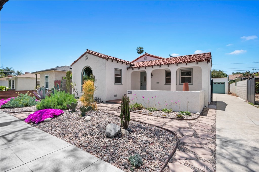 2143 Golden Avenue, Long Beach, CA 90806 | Compass