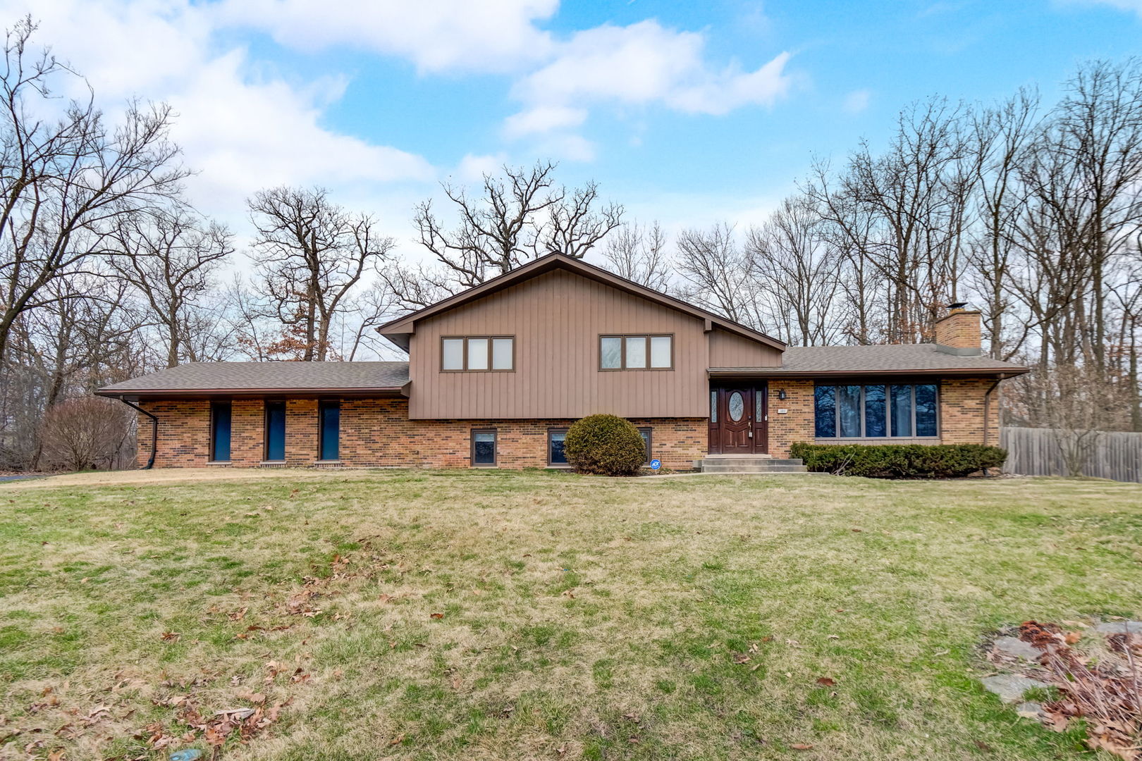 103 Chalet Court, Crete, IL 60417 | Compass