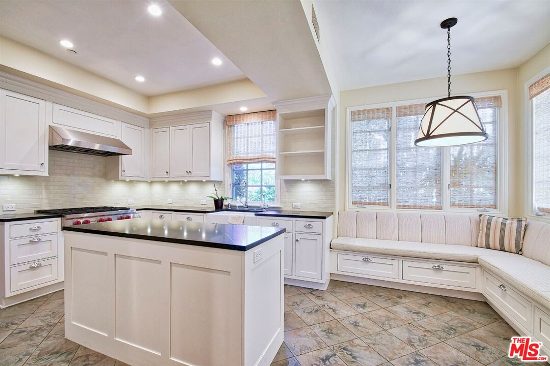 1220 Yale Street, Unit 10, Santa Monica, CA 90404 | Compass