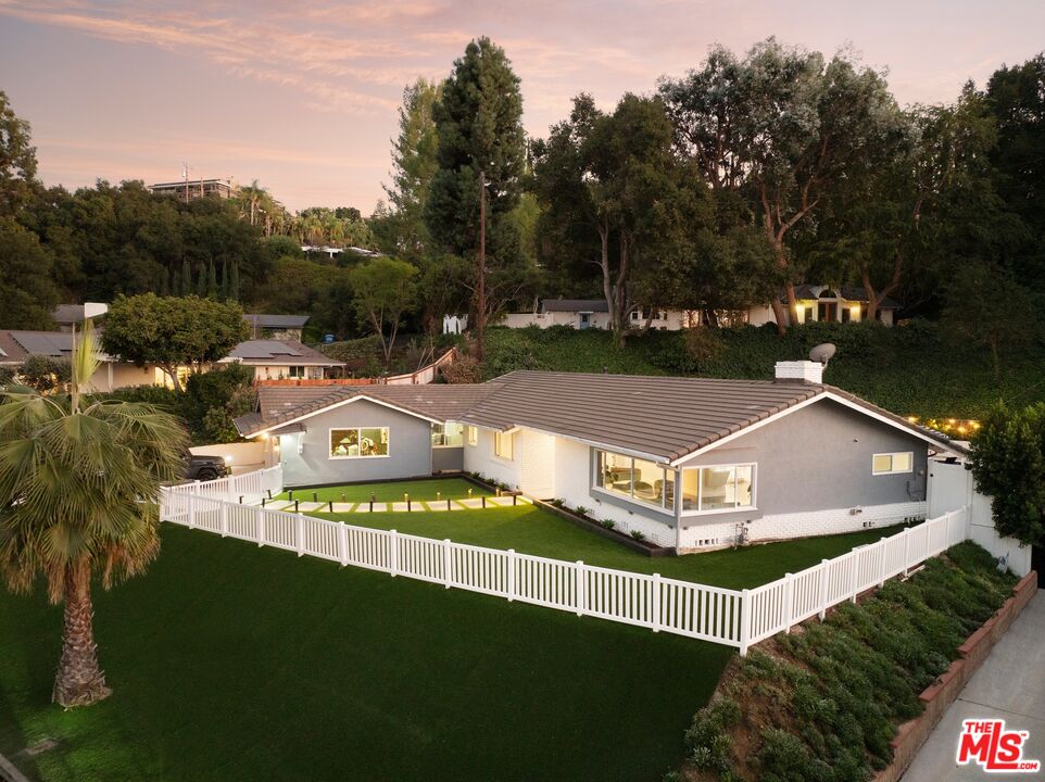 16524 Bosque Dr, Encino, CA 91436 | Compass