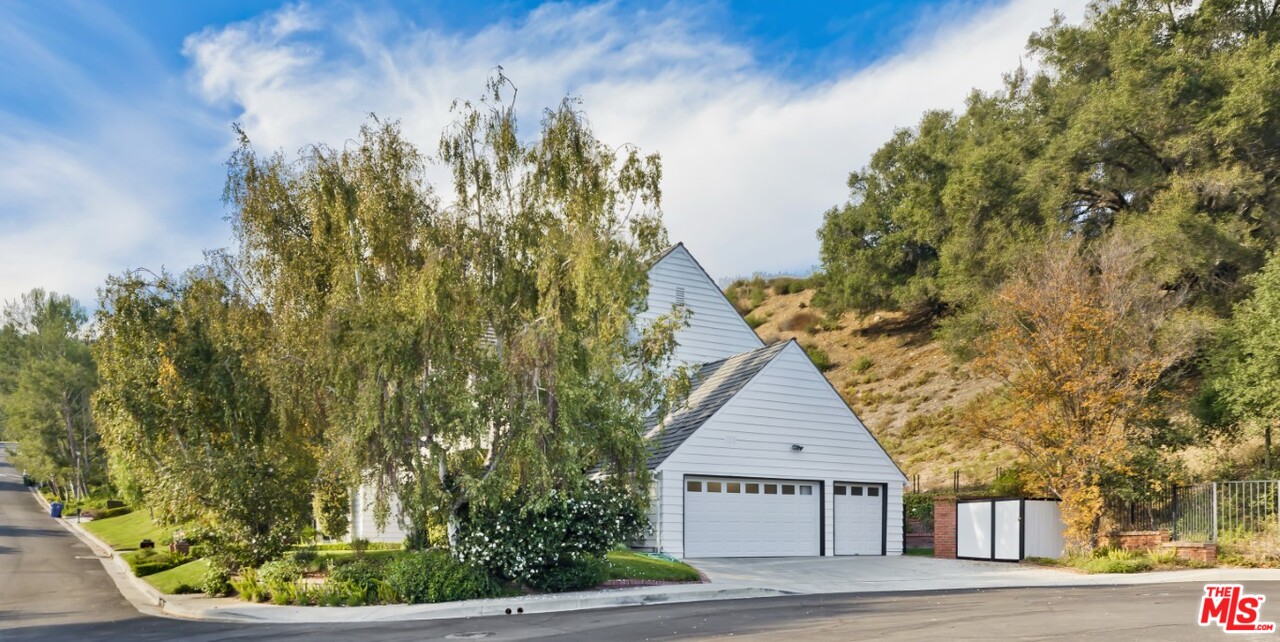 Jhené Aiko Buys Pacific Palisades Home $5.6M | Page 2 | Lipstick Alley