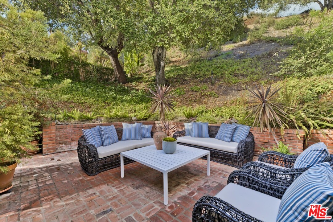 Jhené Aiko Buys Pacific Palisades Home $5.6M | Page 2 | The Internet's ...