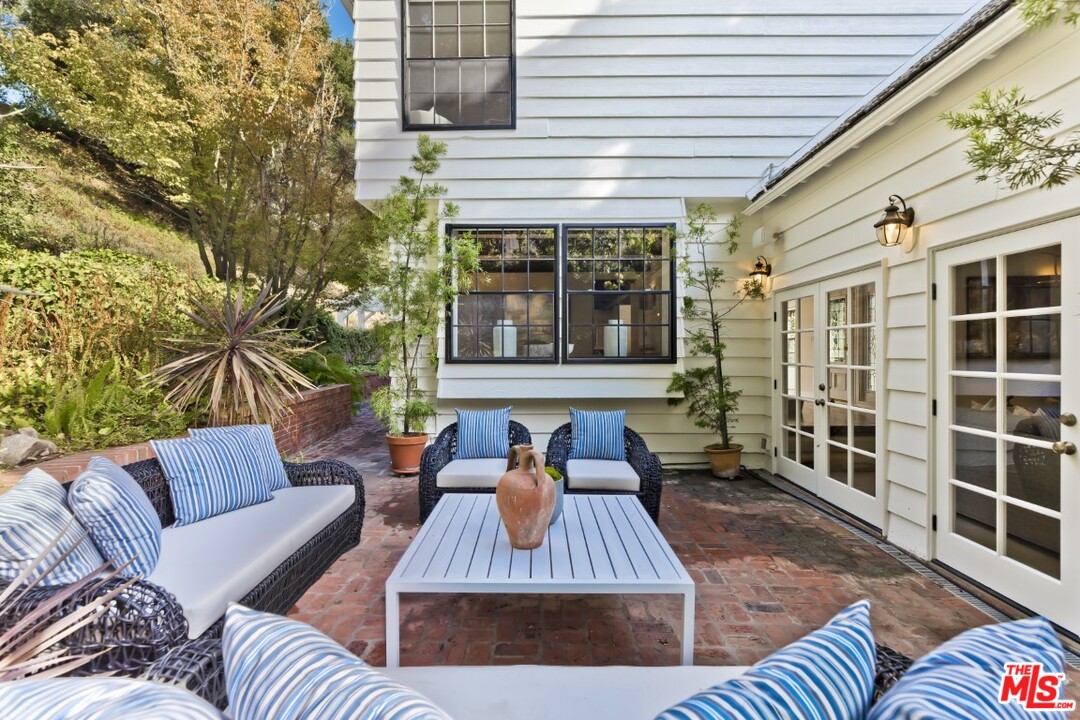 Jhené Aiko Buys Pacific Palisades Home $5.6M | Page 2 | Lipstick Alley