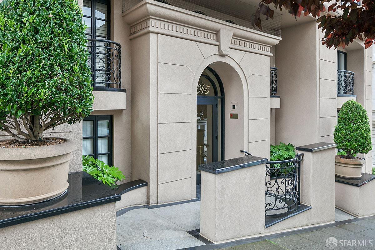 1045 Mason Street, Unit 201, San Francisco, CA 94108 | Compass