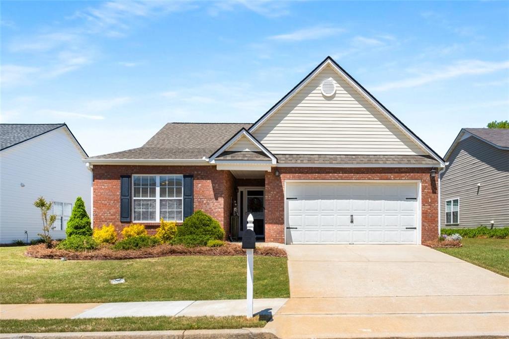 806 Village Pl, Loganville, GA 30052 | MLS #7618301 | Compass