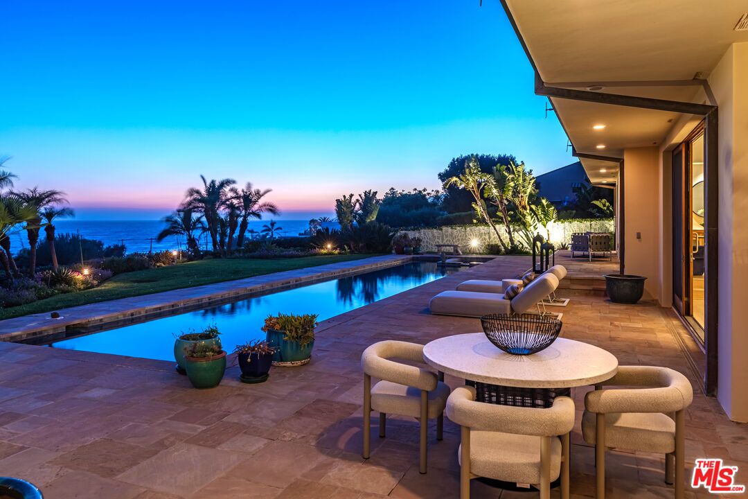 6417 Merritt Dr, Malibu, CA 90265 | MLS #25539943 | Compass