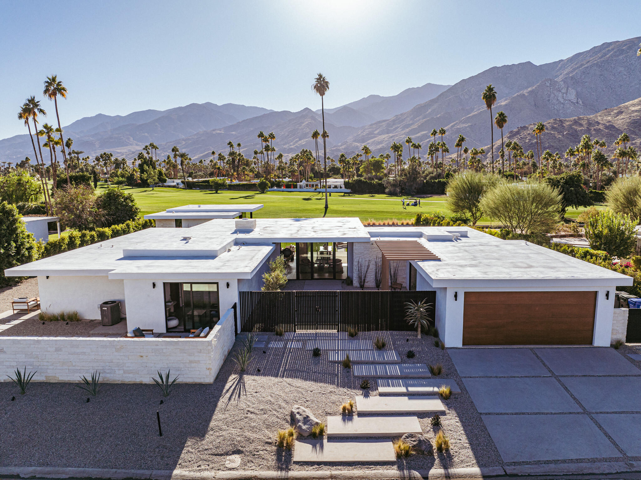 2239 S Yosemite Dr, Palm Springs, CA 92264 | MLS #219121413 | Compass