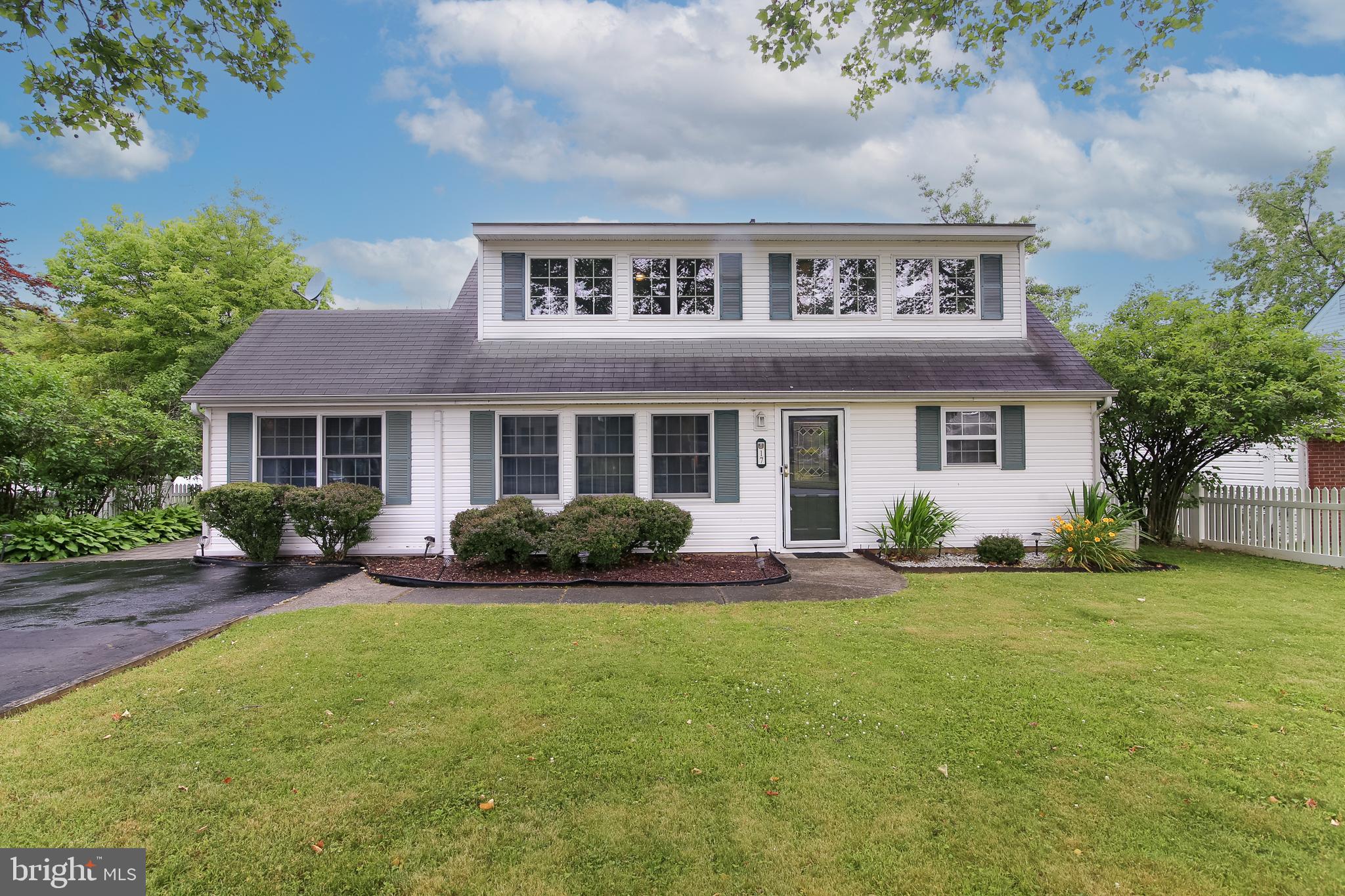 17 Quay Road, Levittown, PA 19057 | Compass