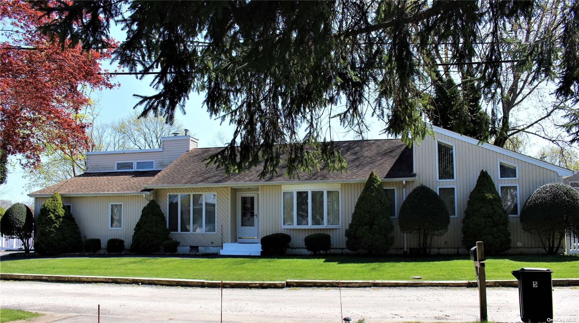 6 Lakeview Place, Center Moriches, NY 11934 | Compass