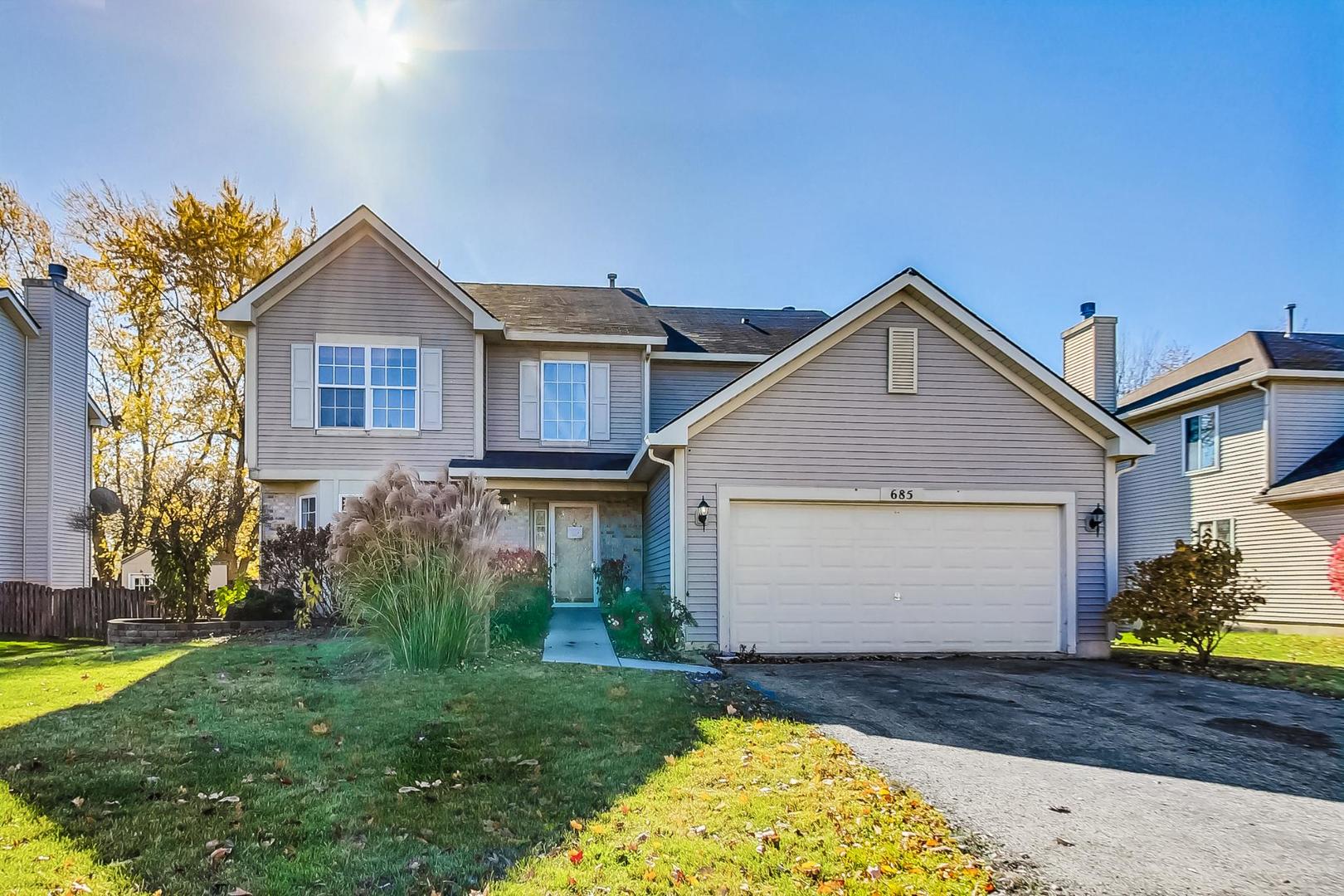 685 West Briarcliff Road, Bolingbrook, IL 60440 | Compass