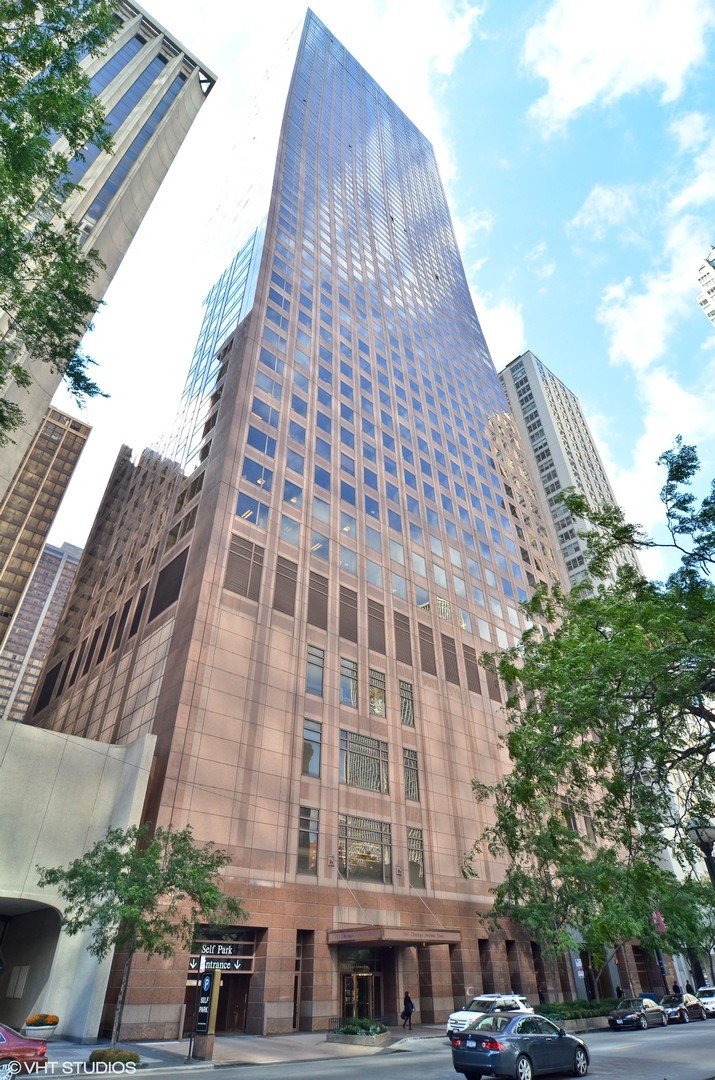 161 E Chicago Ave, Unit 32DE, Chicago, IL 60611 | MLS #10690450 | Compass