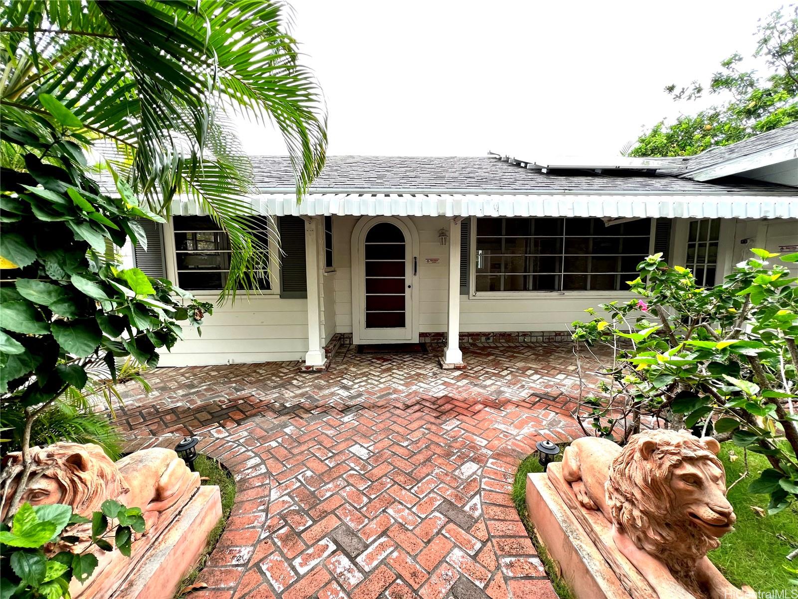 4526 Aukai Avenue, Honolulu, HI 96816 | Compass