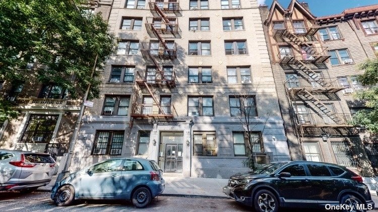 834 Riverside Drive, Unit 2D, Manhattan, NY 10032 | Compass