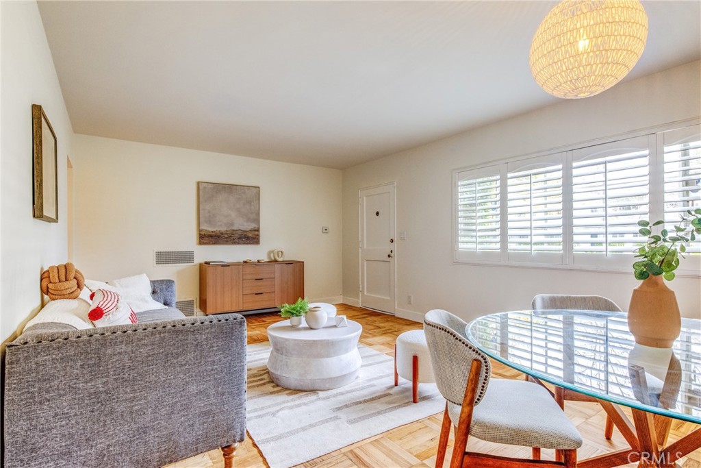 5207 Village, Los Angeles, CA 90016 | Compass