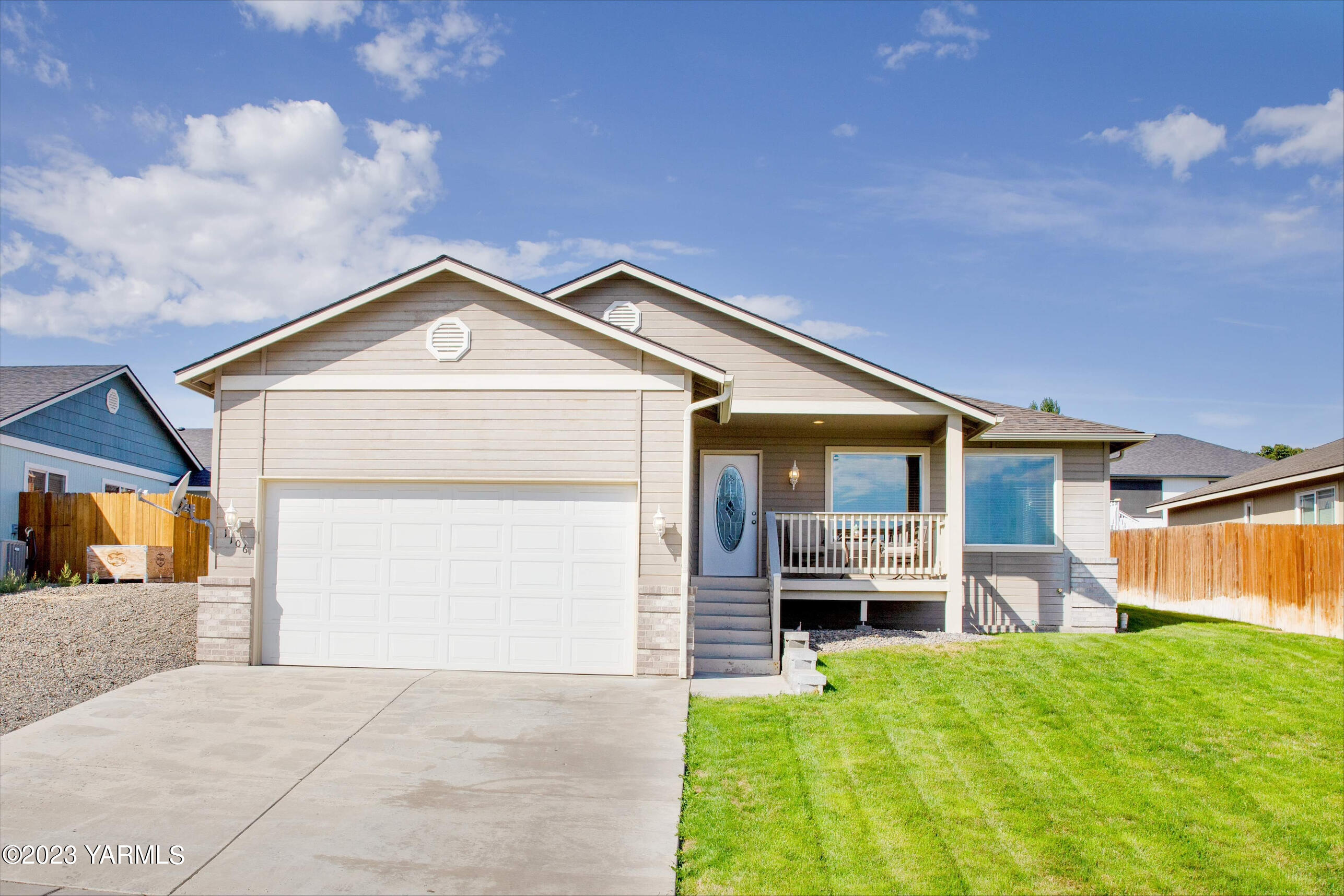 1106 Terry Lane, Selah, WA 98942 | Compass