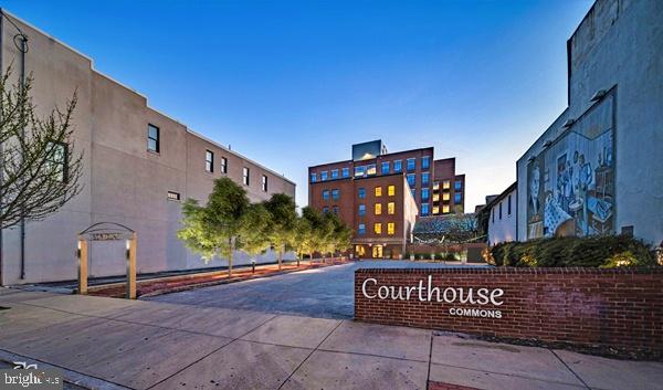 50 North Duke Street, Unit 203, York, PA 17401 | Compass