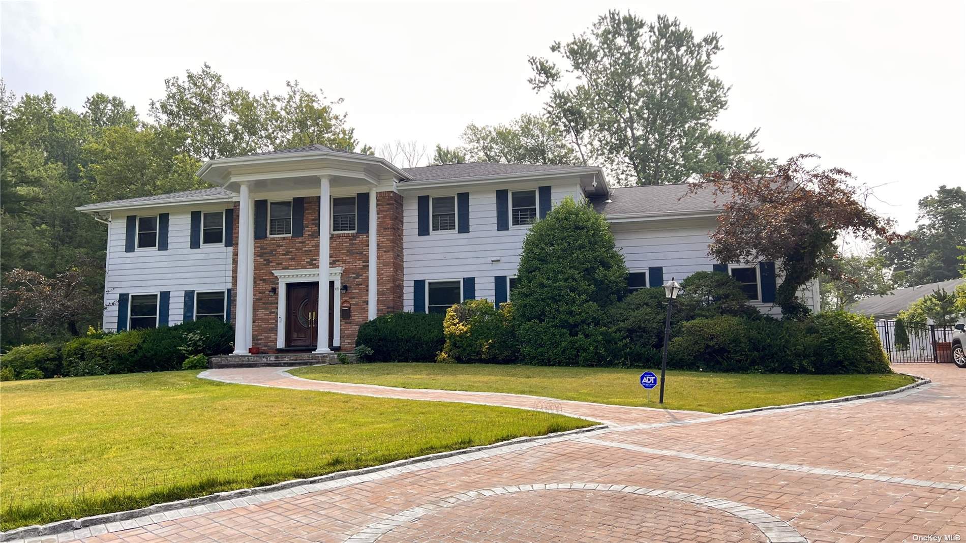 65 Old Field Lane, Great Neck, NY 11020 | Compass