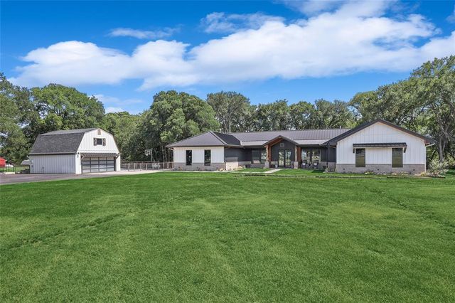 Travis Cross, Real Estate Agent - Compass