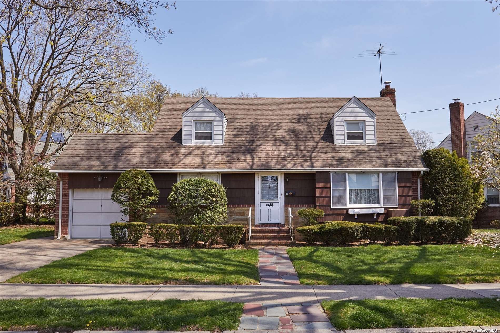 77 Floral Parkway, Floral Park, NY 11001 | Compass