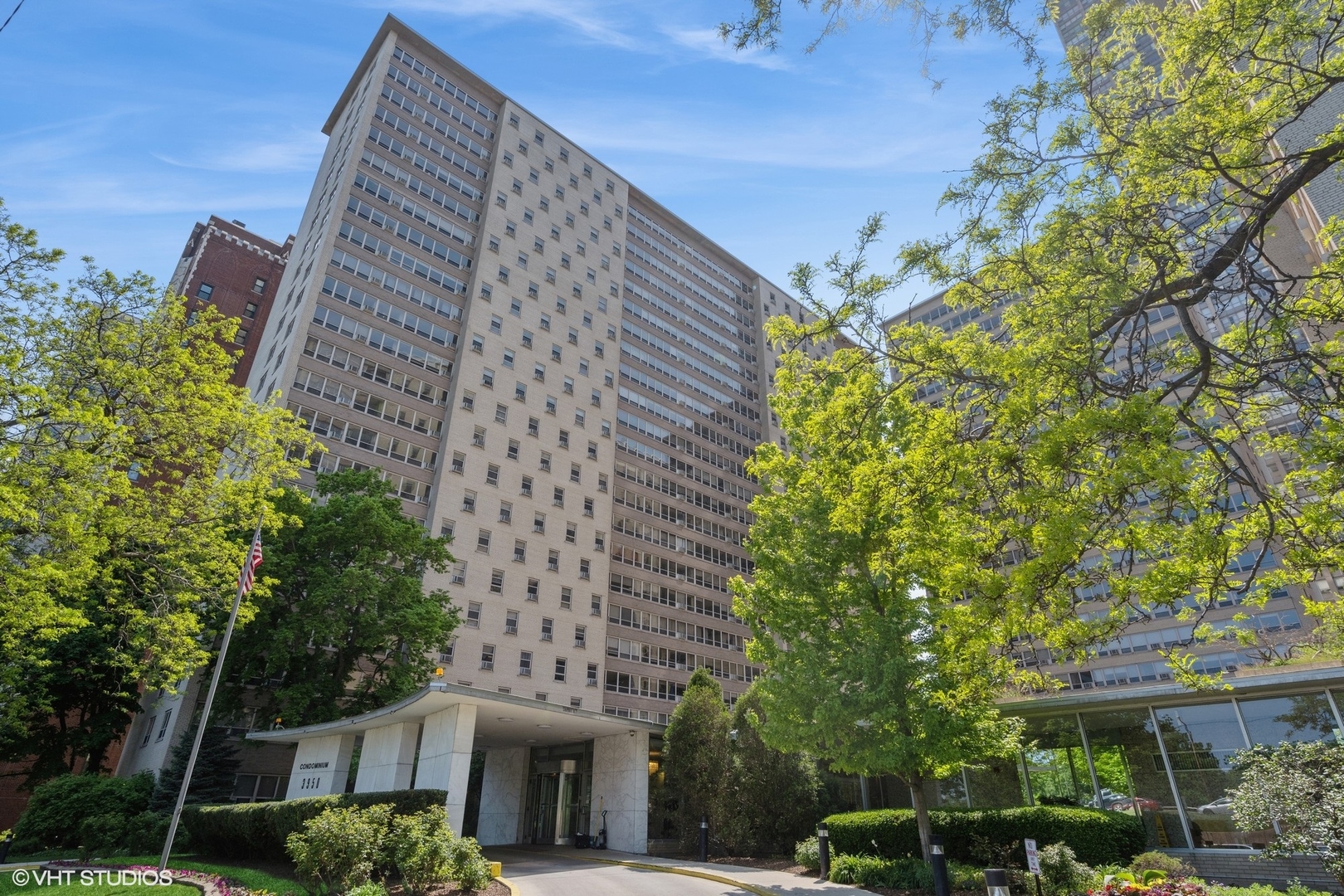 3950 North Lake Shore Drive, Unit 1028E, Chicago, IL 60613 | Compass