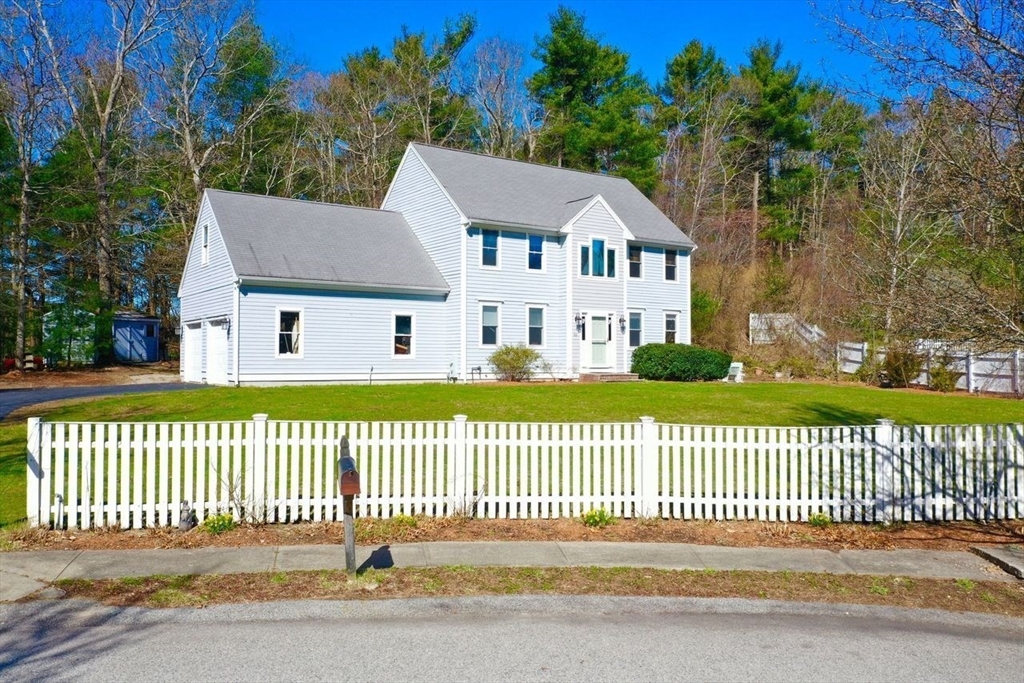 54 Laura's Lane, Marshfield, MA 02050 | Compass