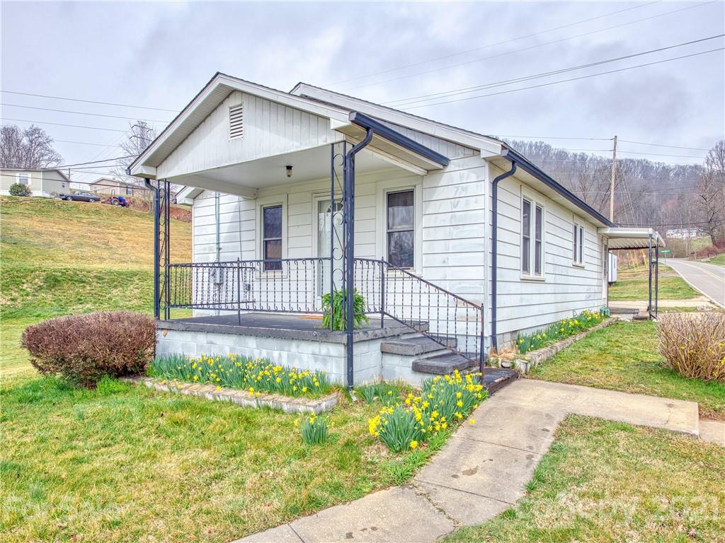 2313 Hyder Mountain Road, Clyde, NC 28721 | Compass