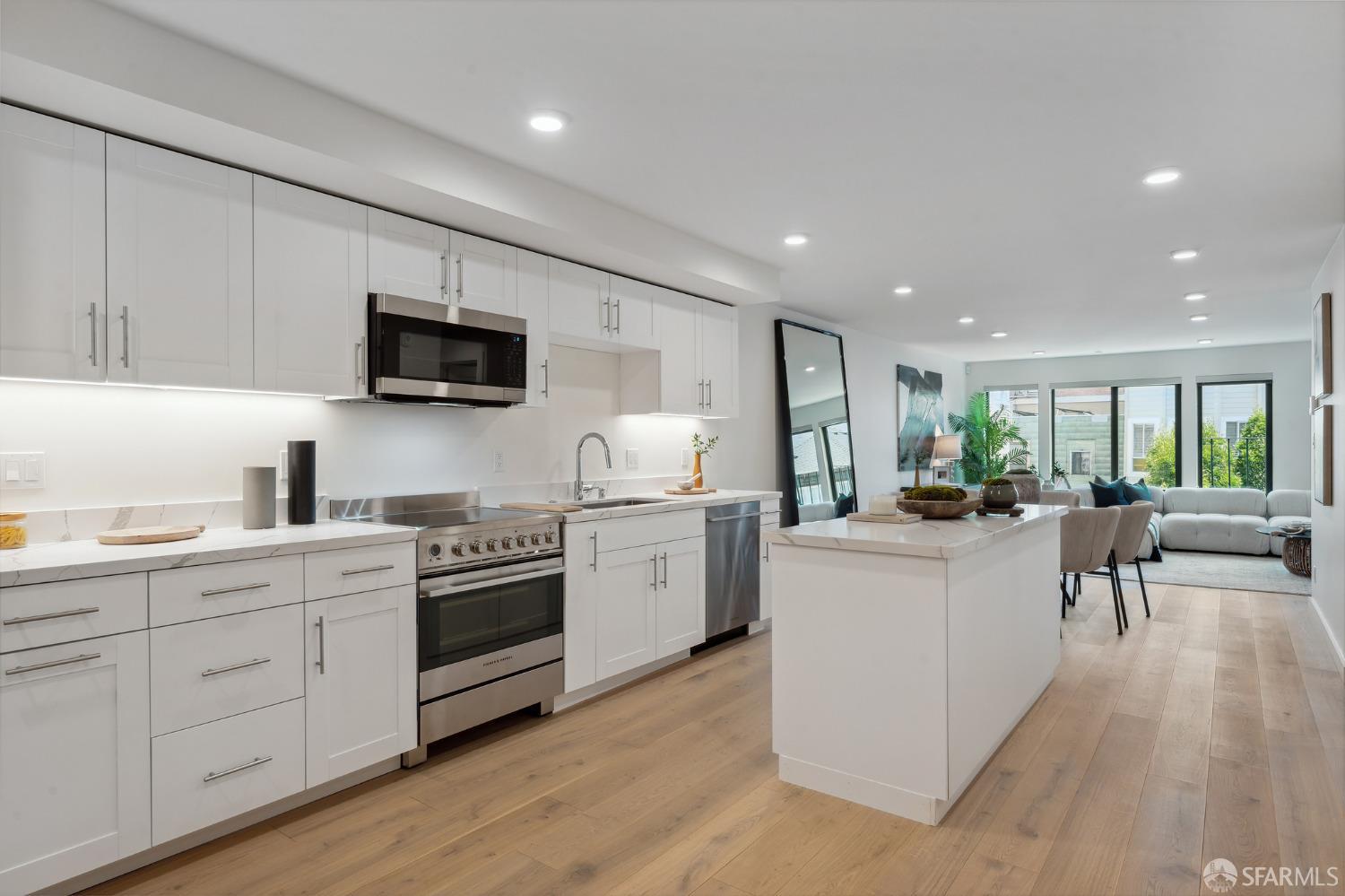 1624 Larkin Street, Unit 6, San Francisco, CA 94109 | Compass