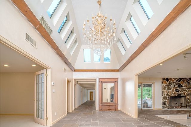 Margaret Trautmann, Real Estate Agent - Compass