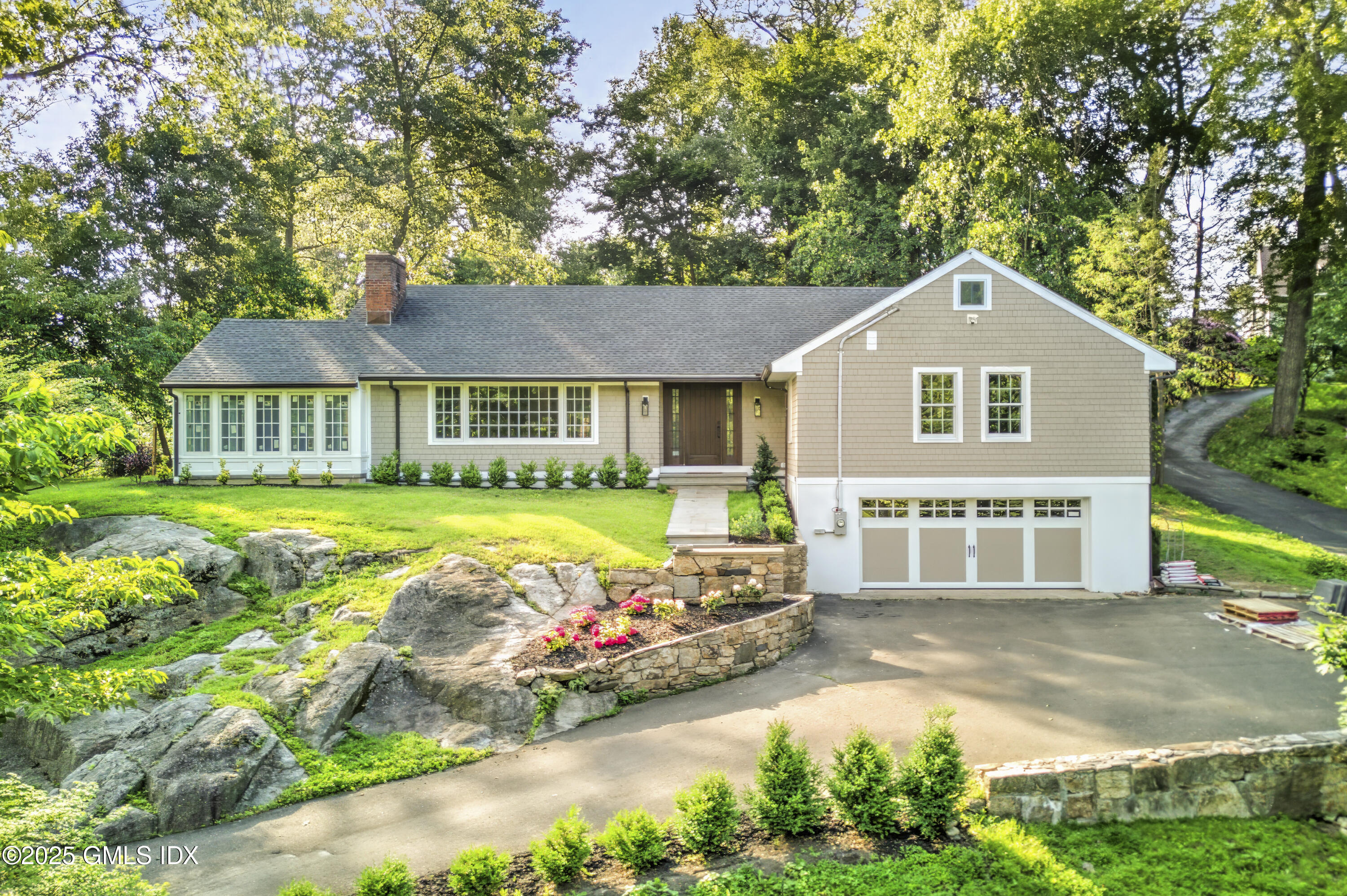 40 Bruce Park Dr, Greenwich, CT 06830 | MLS #123178 | Compass