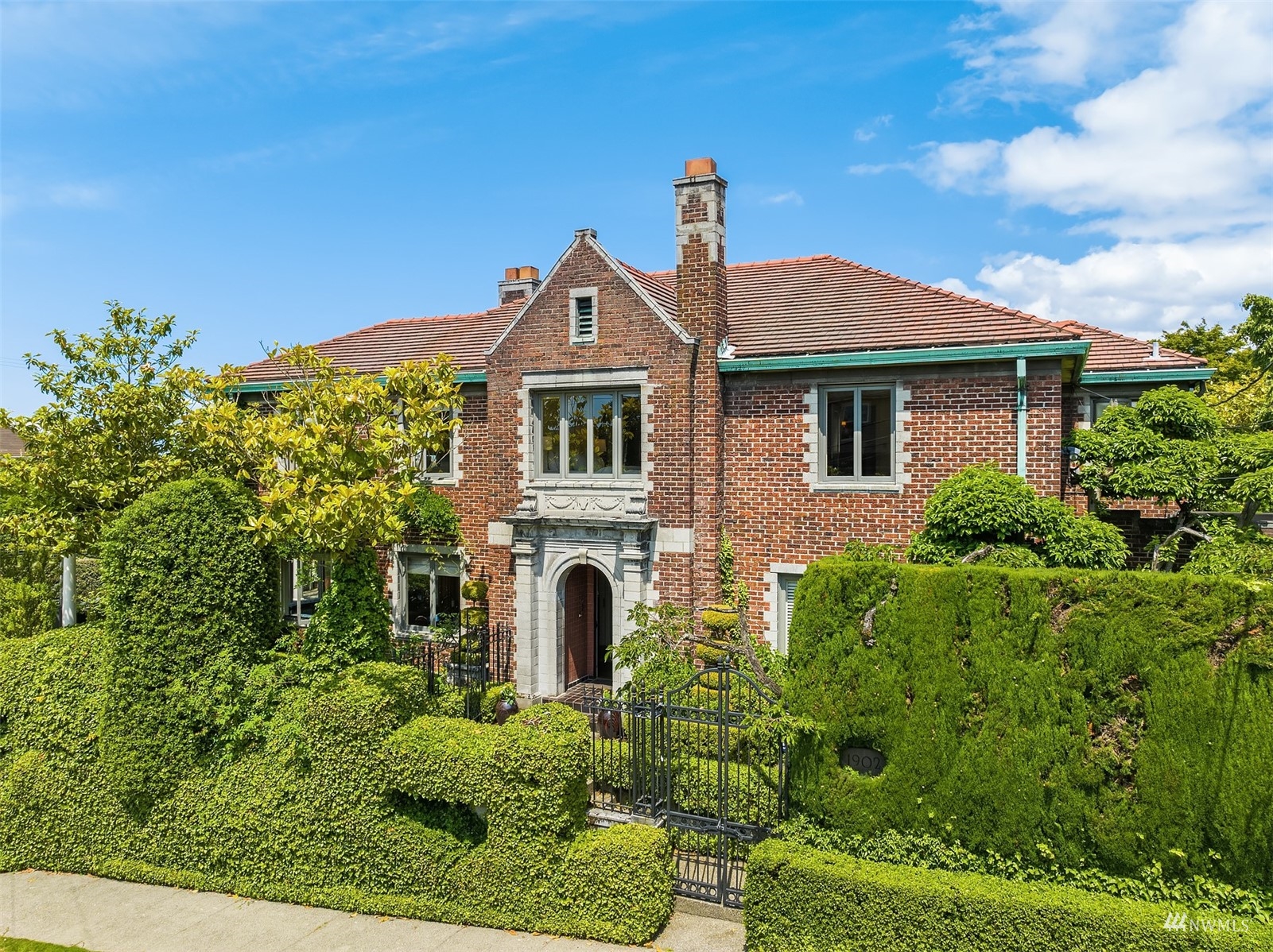 1000 East Howe Street, Seattle, WA 98102 | Compass