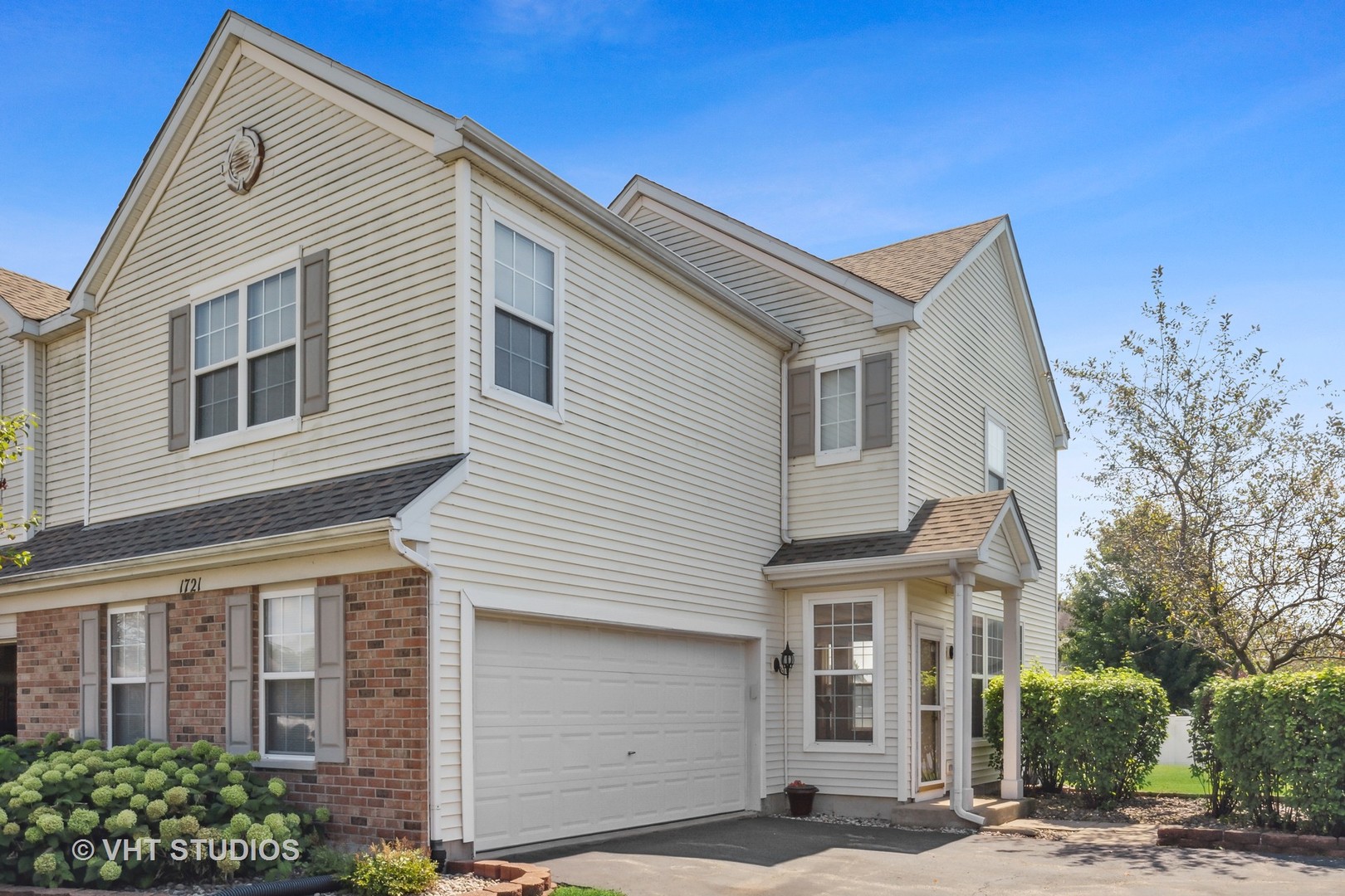 1721 Parkside Drive, Shorewood, IL 60404 | Compass