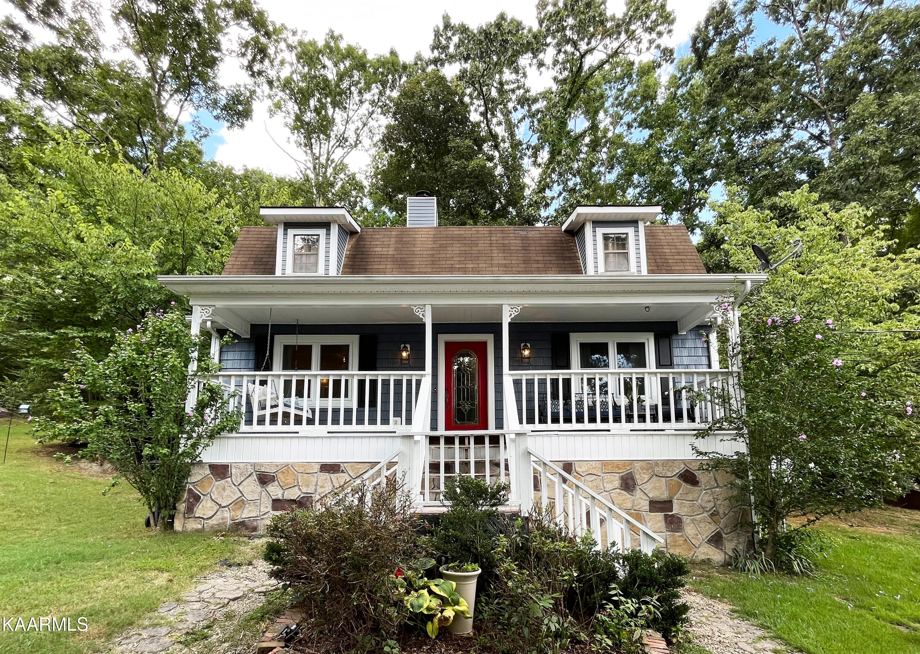 1450 Cedar Lane, Dandridge, TN 37725 | Compass