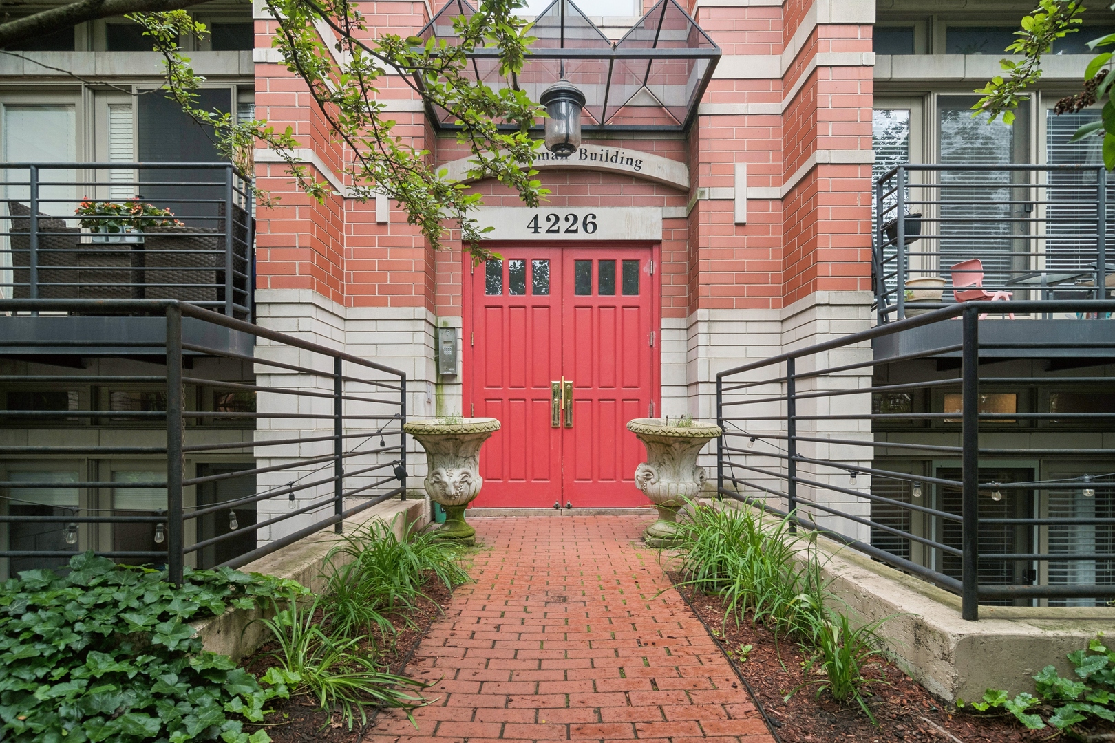 4226 North Ashland Avenue, Unit 1B, Chicago, IL 60613 | Compass