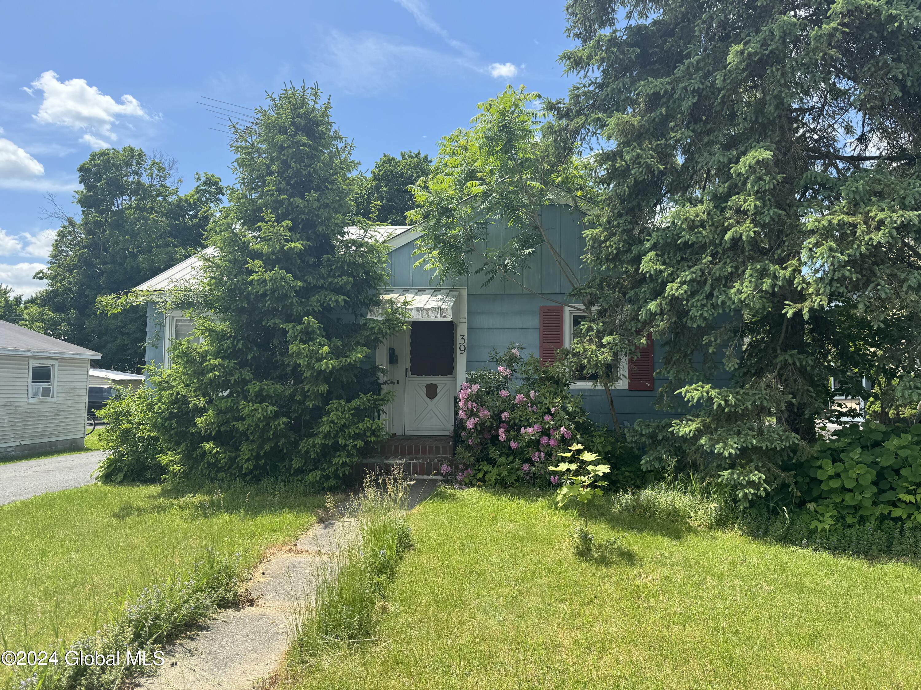 39 Mechanic Street, Fort Edward, NY 12828 | MLS #202418329 | Compass
