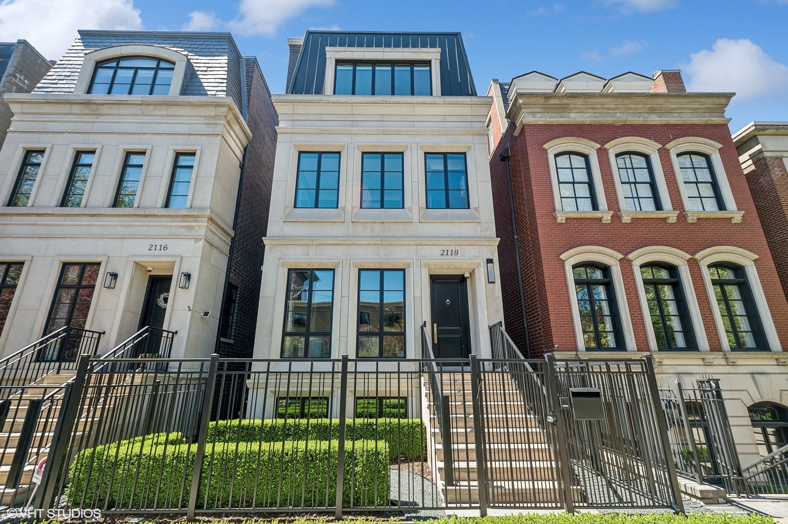 2118 North Magnolia Avenue, Chicago, IL 60614 | Compass