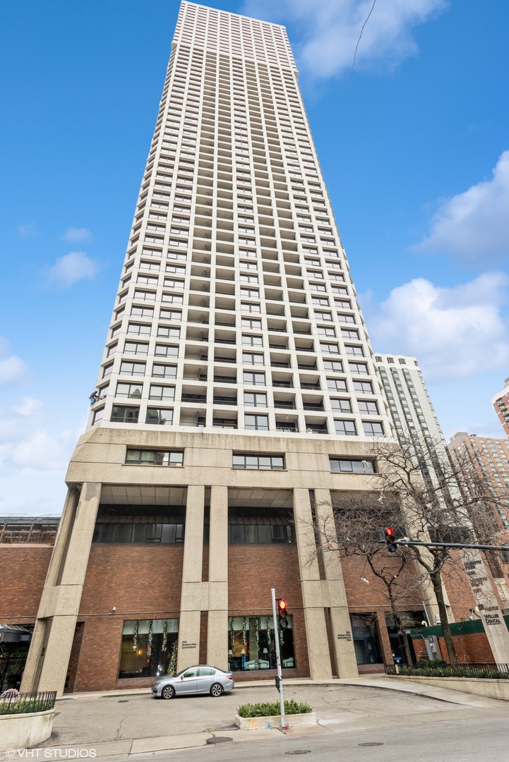 1030 North State Street, Unit 46B, Chicago, IL 60610 | MLS #12220189 ...