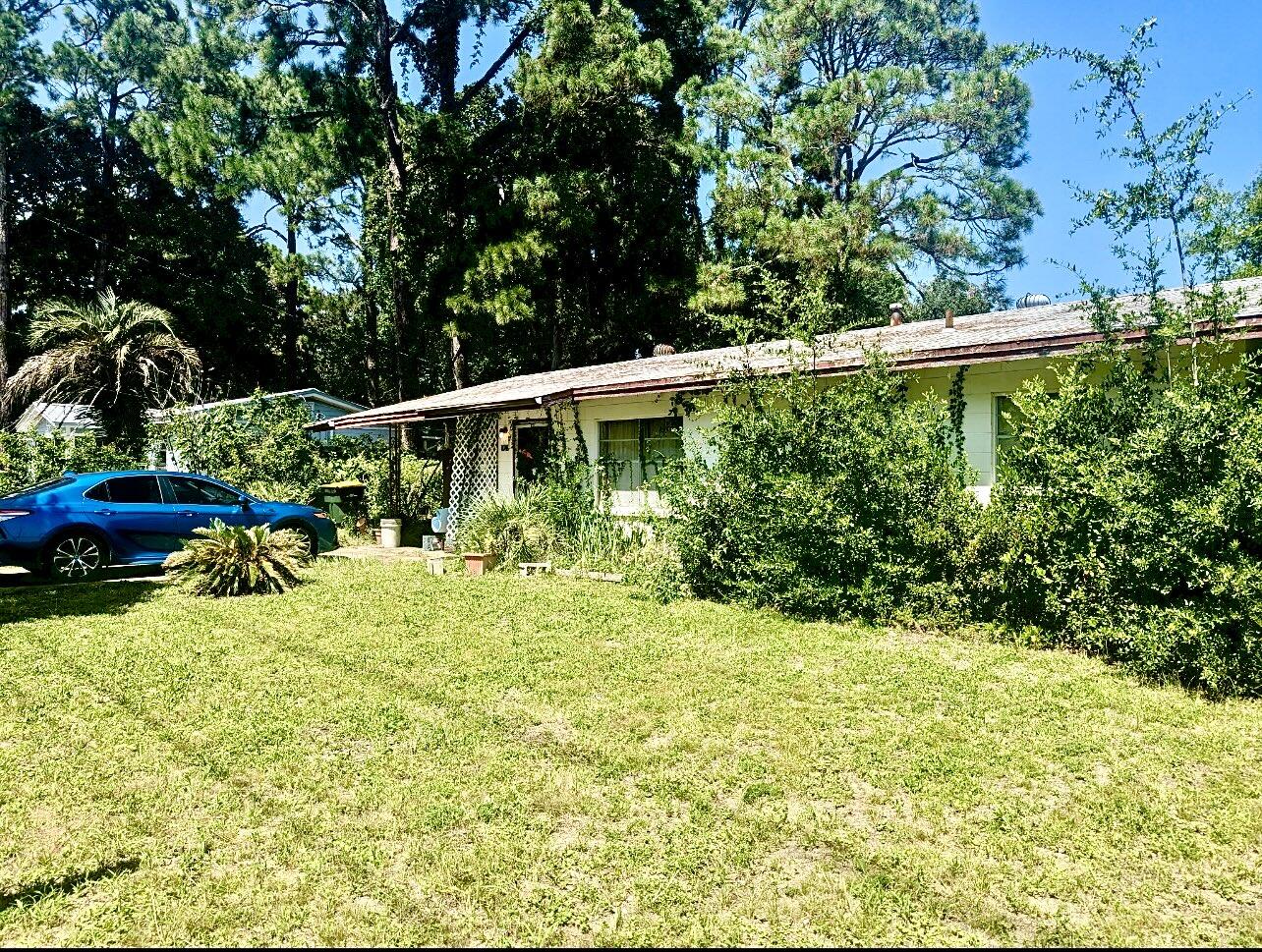 11 Wright Pkwy NW, Fort Walton Beach, FL 32548 | MLS #981361 | Compass