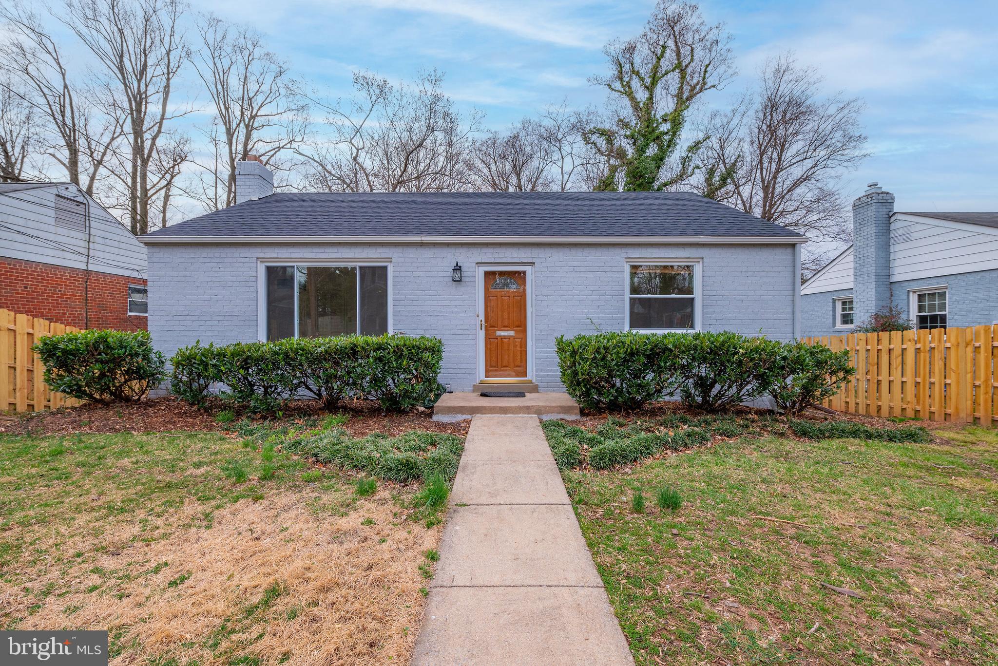 11528 Soward Dr, Silver Spring, MD 20902 | MLS #MDMC2123878 | Compass