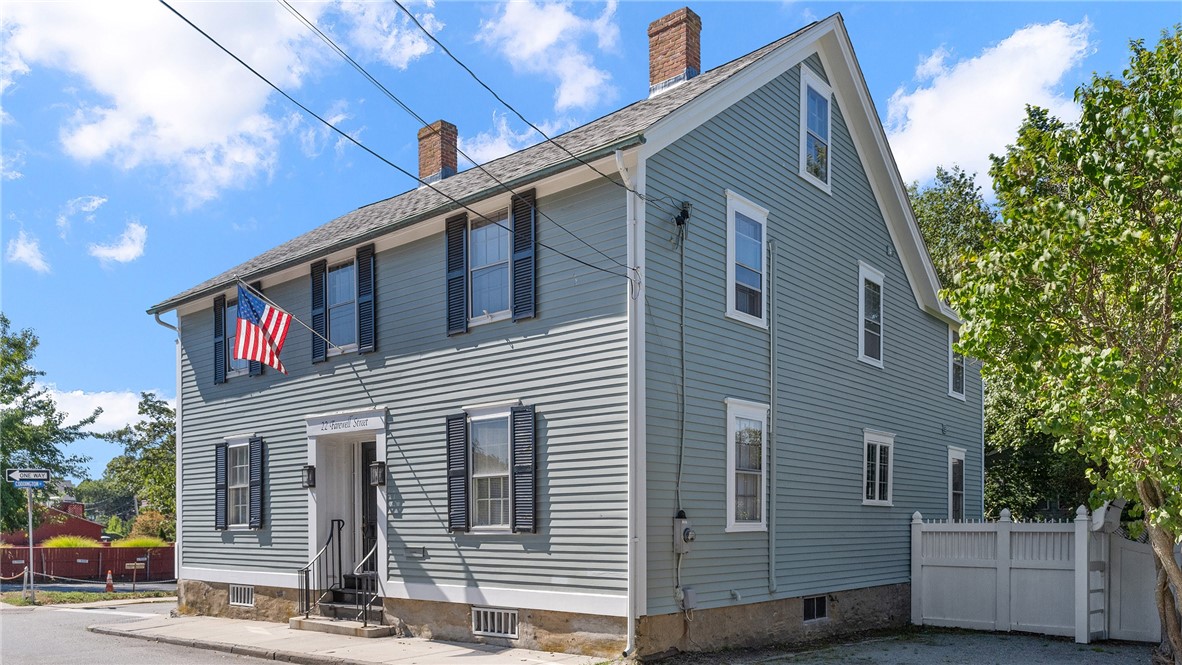 22 Farewell Street, Unit 2, Newport, RI 02840 | Compass