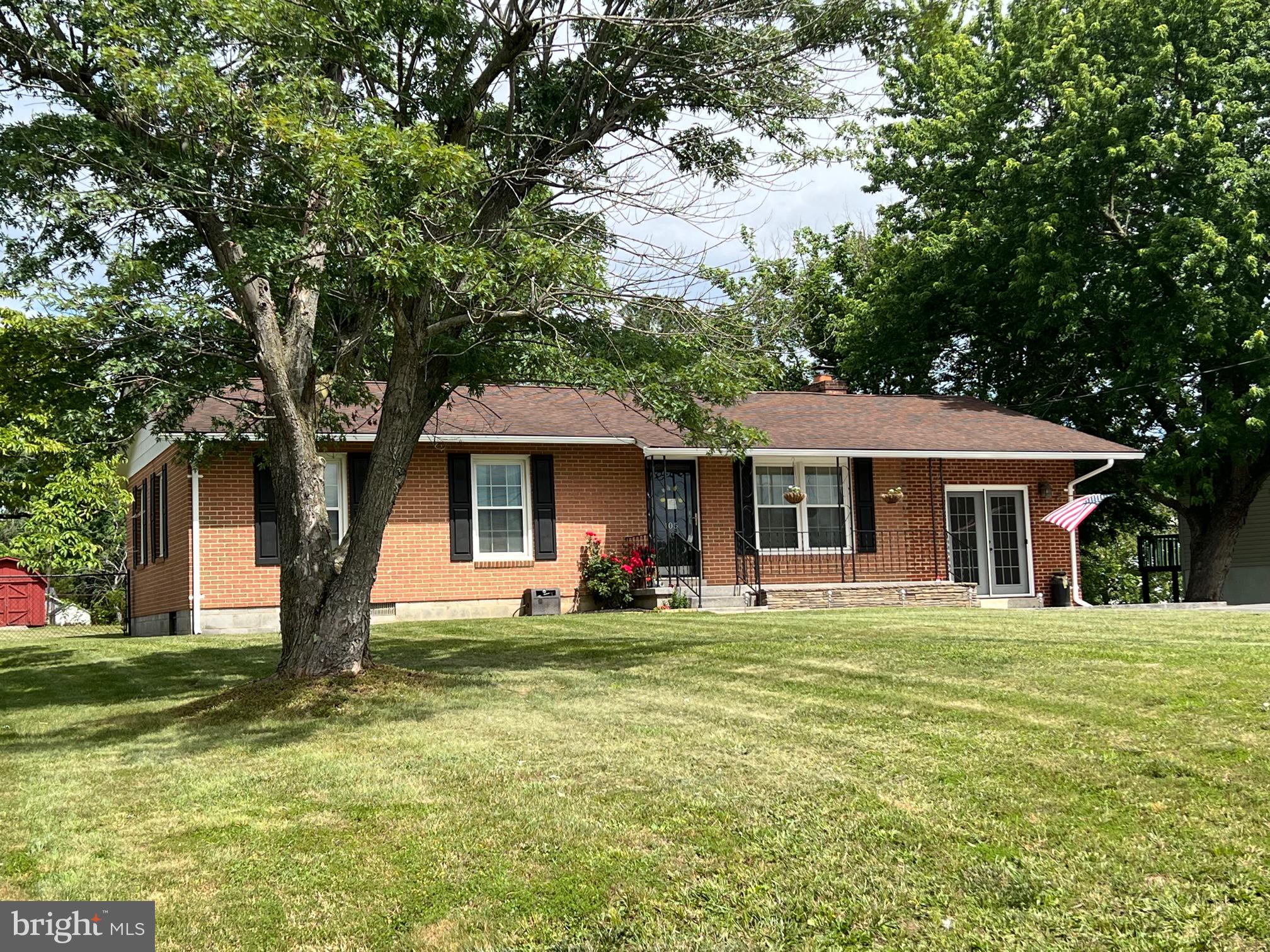 105 Whitfield Circle, Stephens City, VA 22655 | Compass