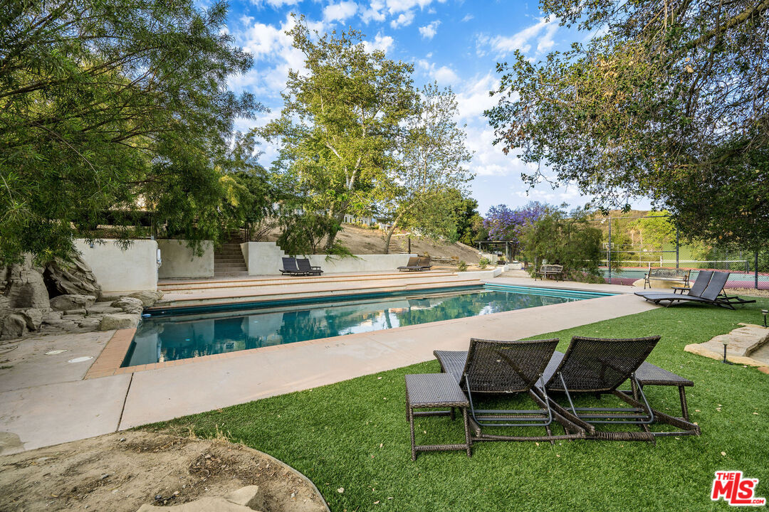 3200 Santa Maria Road, Topanga, CA 90290 | Compass